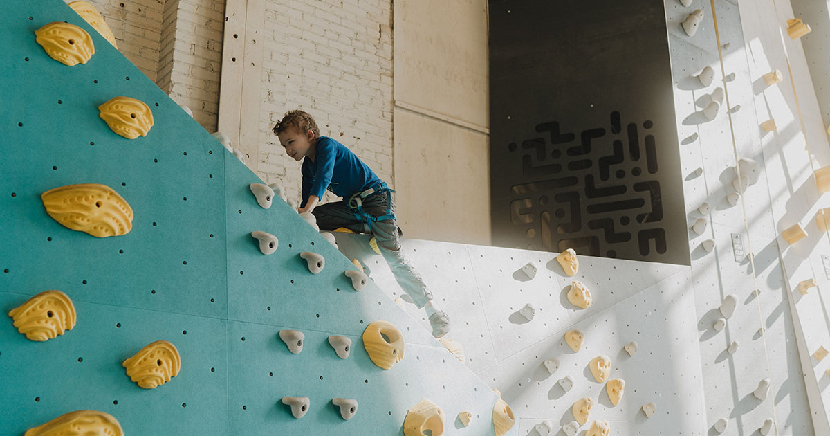 Youth Climbing | Climb So iLL at the Power Plant